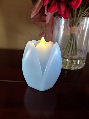 Luminara Flameless Blue Tulip Candle NIB, with Timer and Remote! SHIPS ...