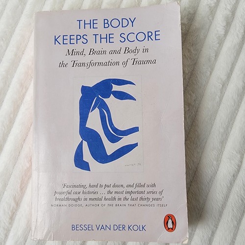 The Body Keeps the Score by Bessel van der Kolk | Paperback | ISBN ...
