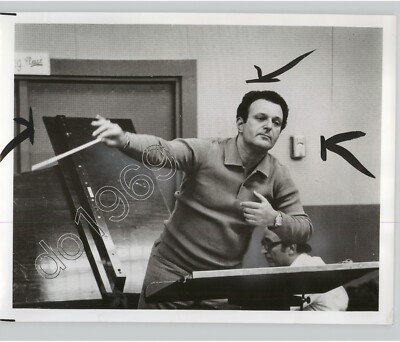 Oakland Symphony Conductor GERHARD SAMUEL in Rehearsal 1967 VTG Press ...