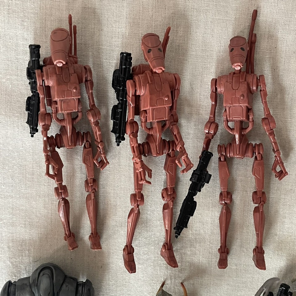 Star Wars Figure Battle Of Geonosis Arena Lot Super Droids Geonosian ...