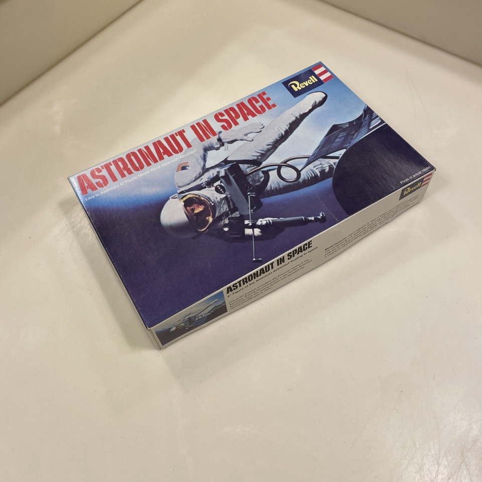 Revell Astronaut in Space Model Kit 1968 6” Figure H-1841 Vintage | eBay