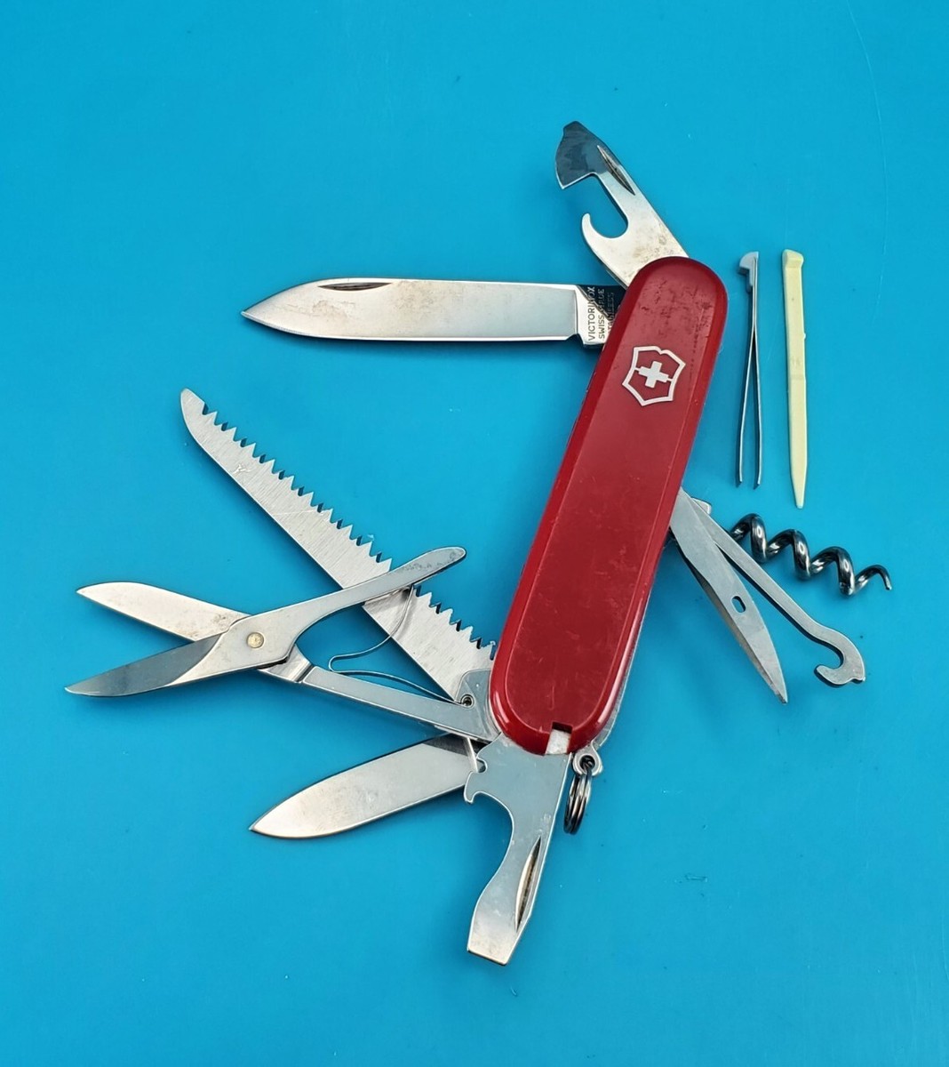 Victorinox Swiss Army Multitool Huntsman Pocket Knife