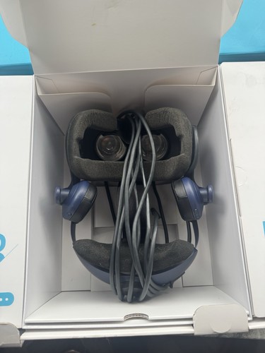 HTC Vive Pro Full Kit (Base Stations, Contollers, Headset, Link Box ...