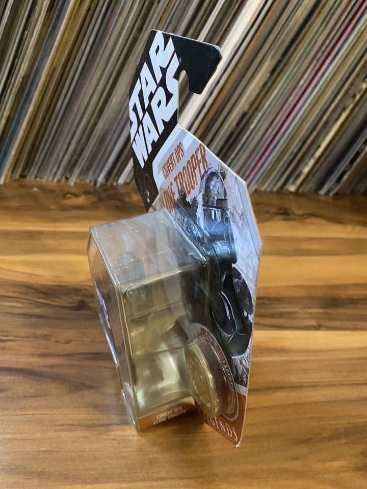 STAR WARS 30th ANNIVERSARY SAGA LEGENDS COVERT OPS CLONE TROOPER GOLD ...