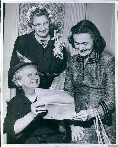 1959 Photo Mrs Robert Watt Mrs Ethel Sutherland Dr Marguy Selden Clubs ...