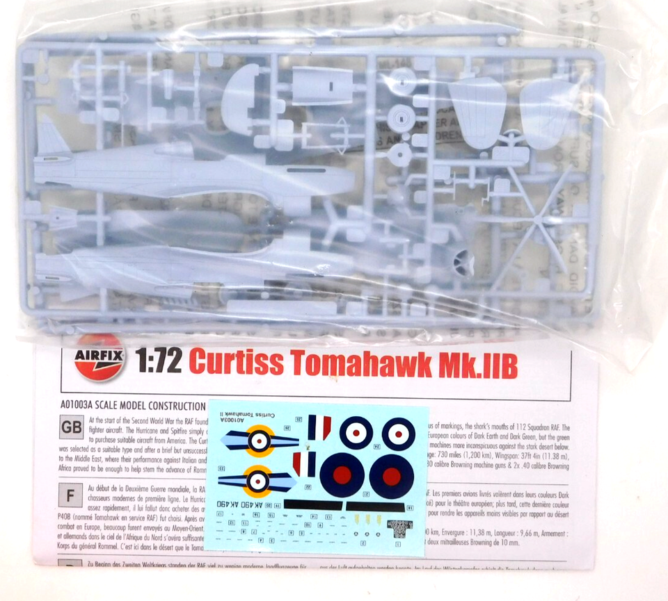 Airfix Curtiss Tomahawk Mk.11B 1:72 A01003A Model Kit WWII British ...