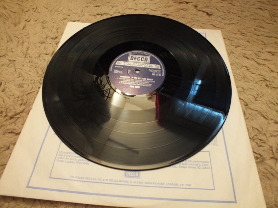 Thin Lizzy – Vagabonds Of The Western World VINYL | eBay UK