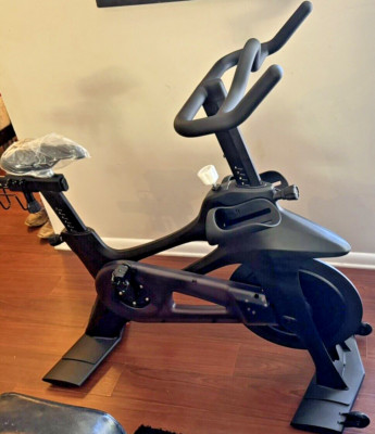 NEW IN BOX-PELOTON DESIGNER-Rare-Villency Design Group Stationary ...