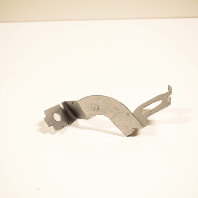 Mercedes-Benz GLC C253 Front Splash Shield Right Holder A2535240140 ...