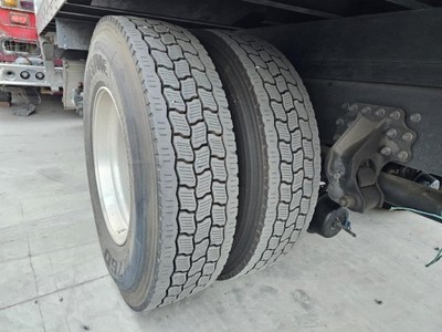 USED Set of 4 ACCURIDE 42644 22.5x8.25 w M760 11R22.5 Tires 35k 2023 ...