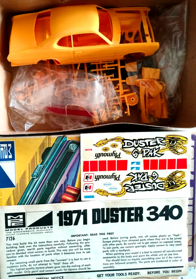 MPC 1971 PLYMOUTH DUSTER 340 1/25 COMPLETE UNBUILT VINTAGE MODEL KIT ...