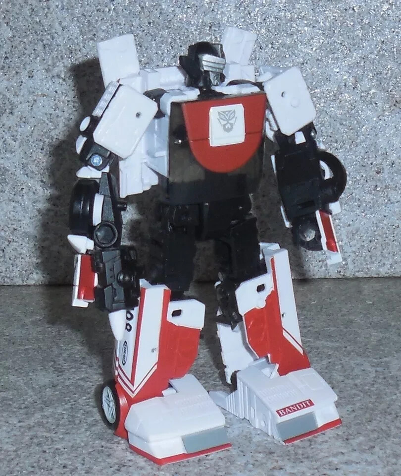 Transformers Generations Selects EXHAUST Complete War for cybertron ...