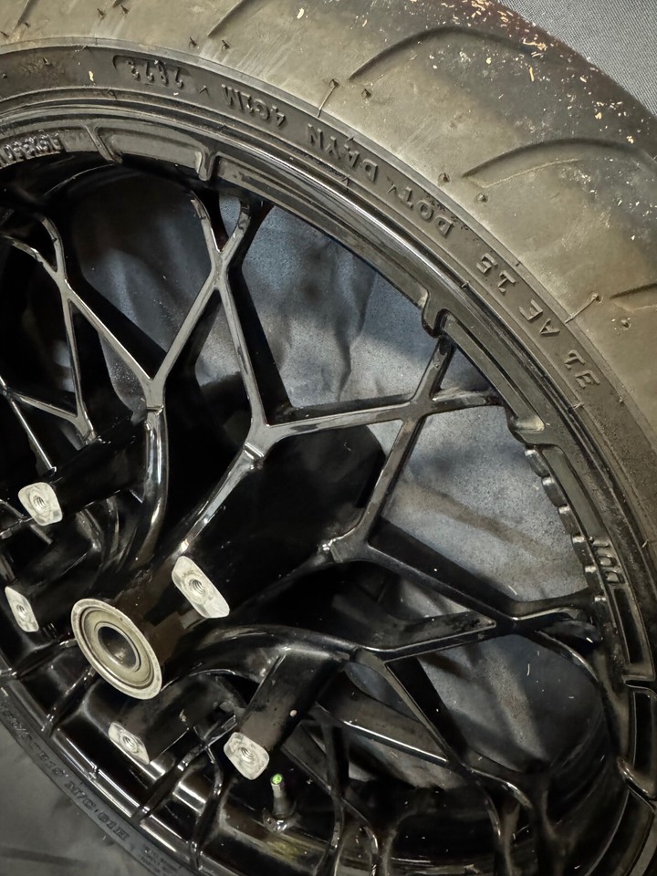 Take-off Harley Davidson Solid Black Prodigy Wheel & Tire Baggers PRO-2519-19-1 | eBay