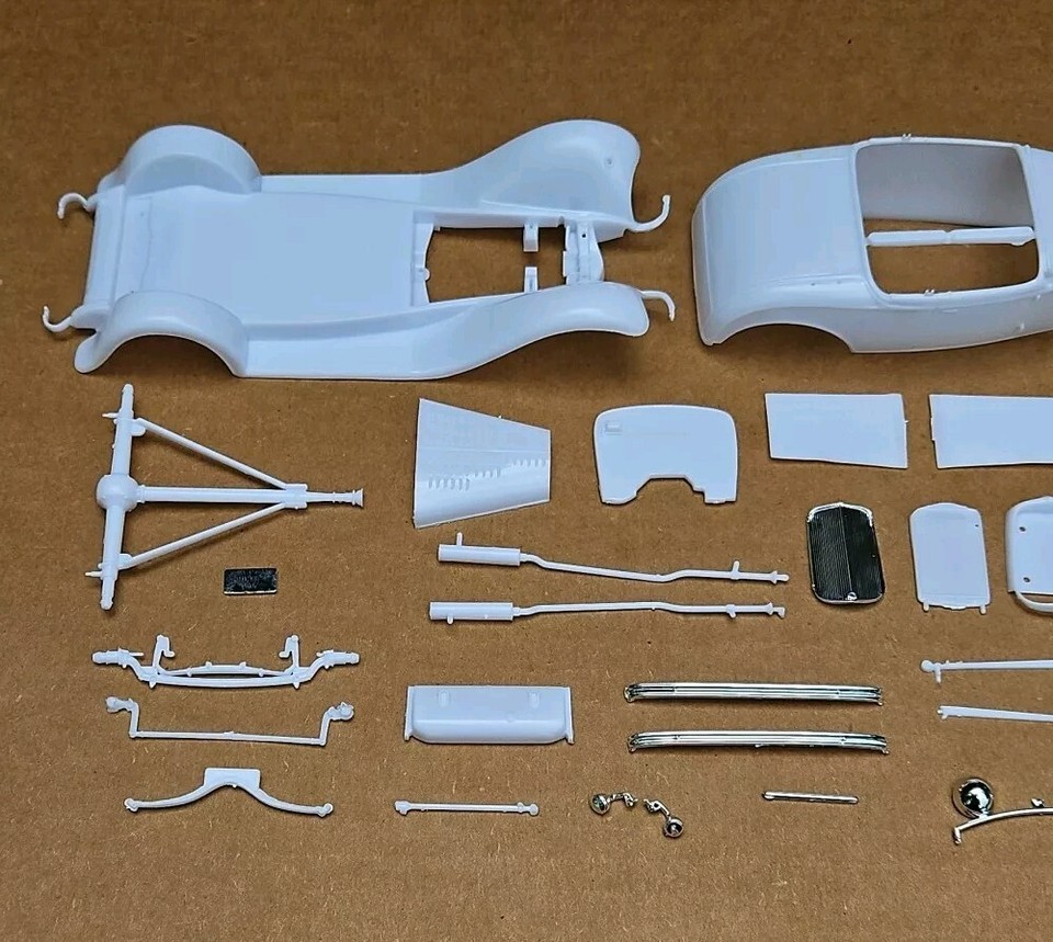 Monogram 1/24 1932 FORD STREET ROD BODY, CHASSIS AND RELATED PARTS | eBay