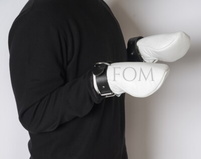 Genuine Cow Leather Bondage Locking Padded Mitts Gloves Fist Mitts ...