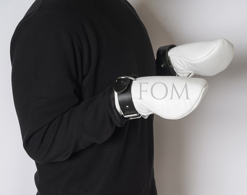 Genuine Cow Leather Bondage Locking Padded Mitts Gloves Fist Mitts ...