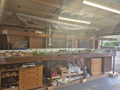 O Gauge Layout. DCC, 2 Controllers, Tortoise Points, 2 Sector Fiddle ...