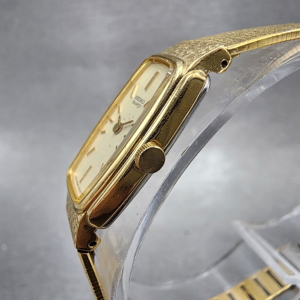 Seiko Tank Watch Women 13mm White Dial Gold Tone Rectangle 2e20-5010 ...