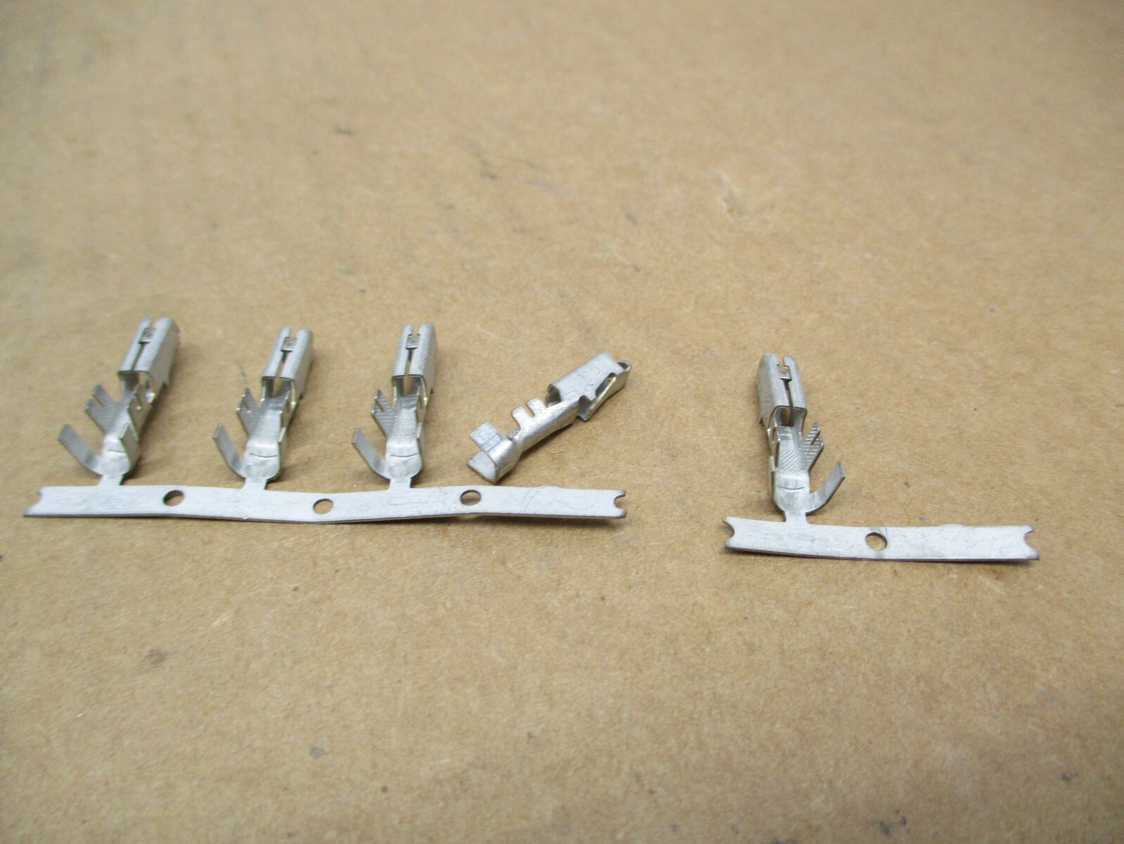 DETROIT DIESEL TERMINAL DDE-12077413 QTY-1 | eBay