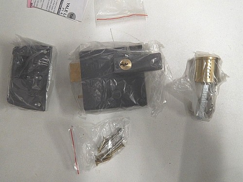 Yale auto deadlock - High security double locking nightlatch 40mm ...