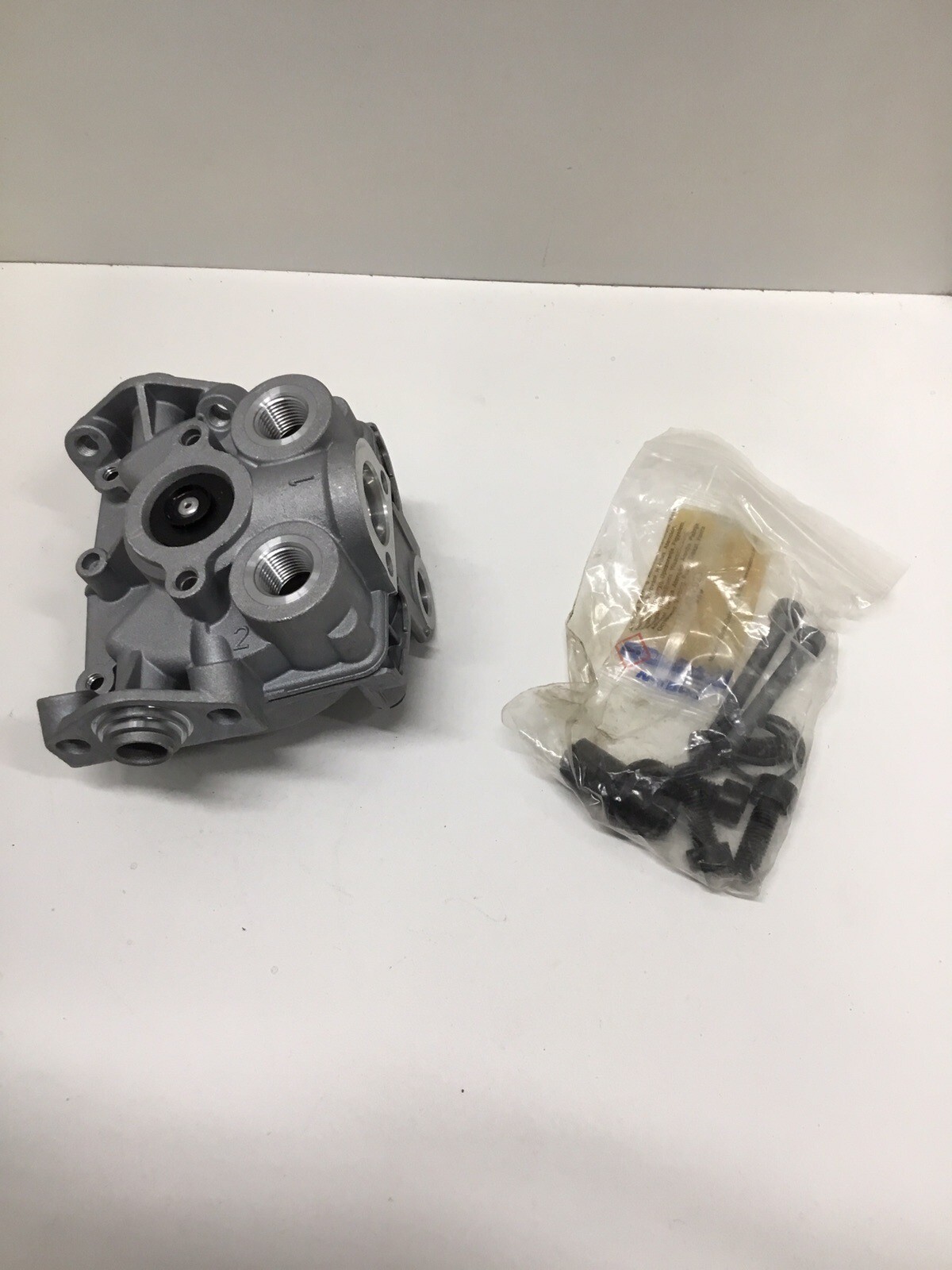 4006110360 Air Brake Relay Valve Kit 5.5 2 Del for Wabco for sale ...