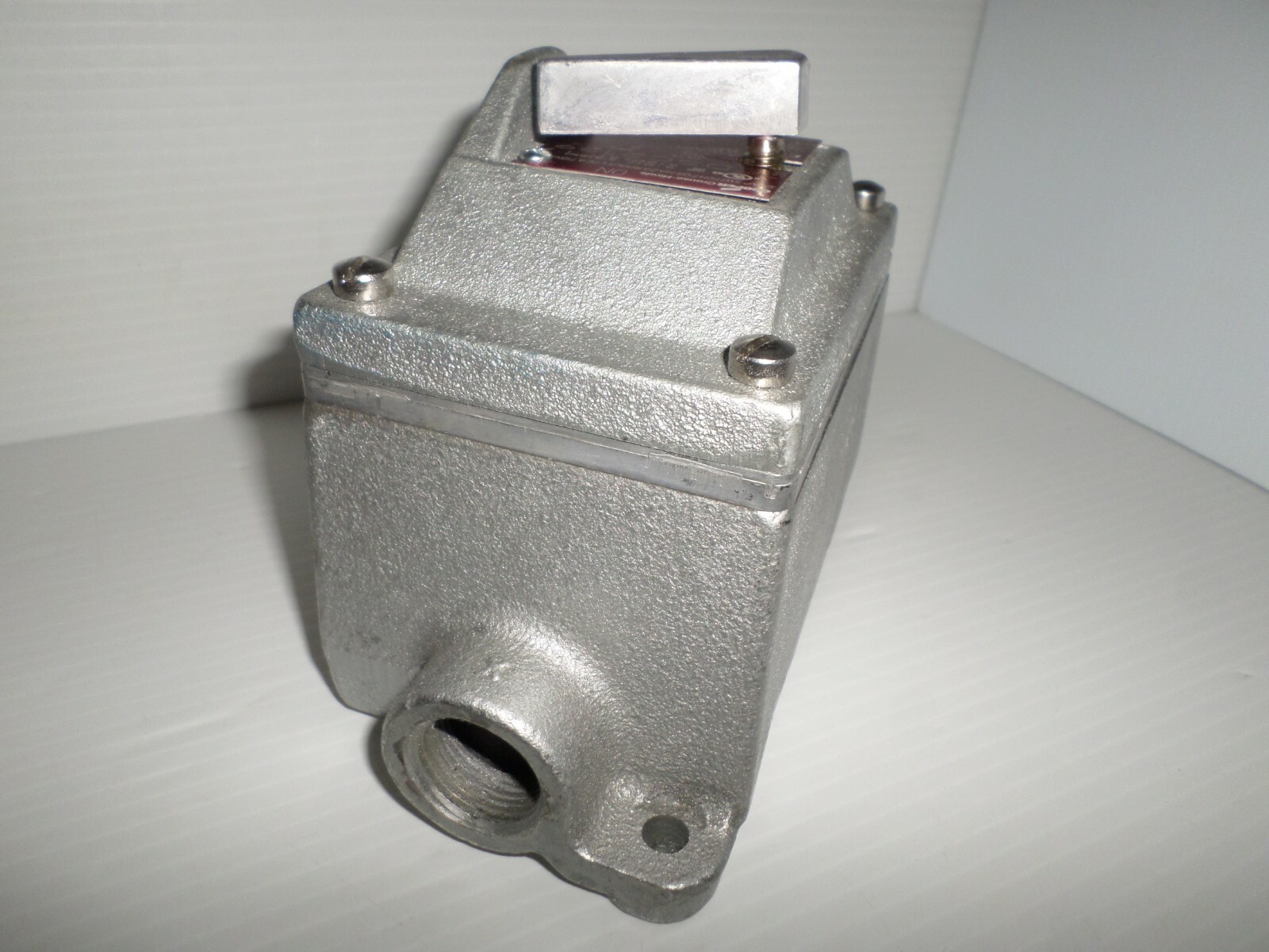 ⭐NEW IN BOX⭐ EATON CROUSE HINDS EDSC2129 EXPLOSION PROOF FACTORY SEALED ...