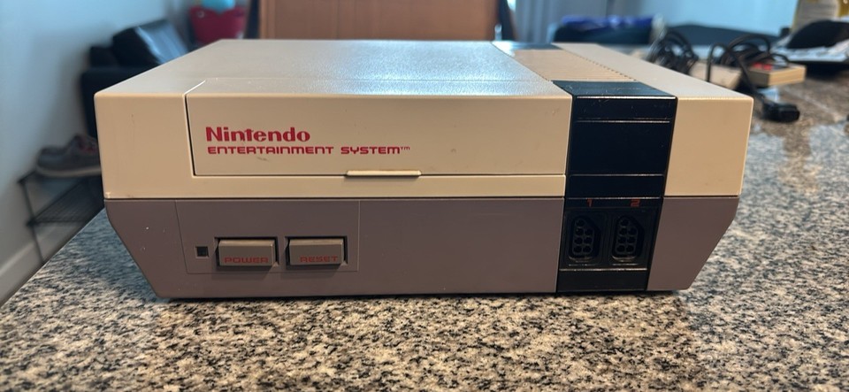 Nintendo NES Console Bundle with Controllers and Games. FULLY WORKING ...