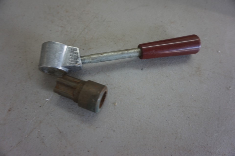 Shopsmith Model 500 Carriage Adjustment Handle, Great Shape!!! | eBay