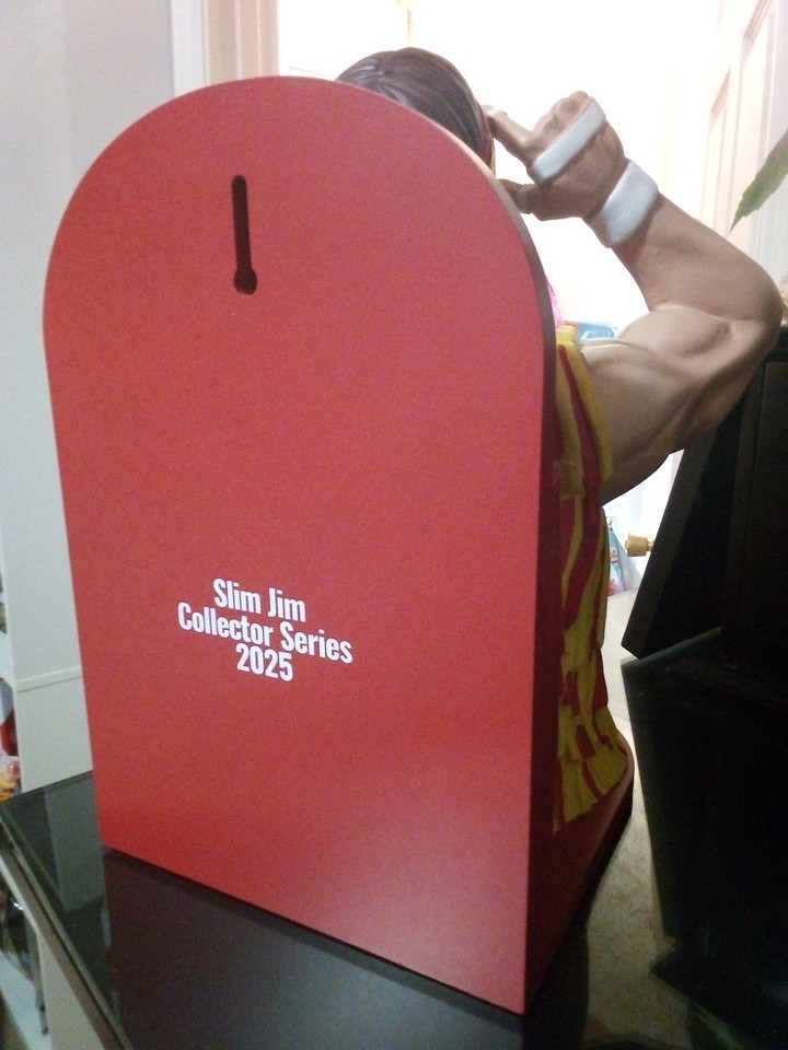 Macho Man Randy Savage Red SLIM JIM Collector's Display Mint WWE Super ...