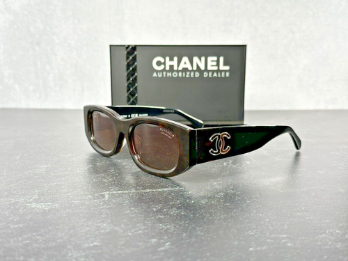 CHANEL 5525 POLARIZED BROWN & BLACK RECTANGLE SUNGLASSES c.1770/S9 ...