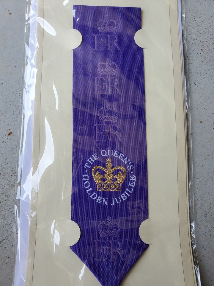 Hm Queen Elizabeth - Golden Jubilee 2002 - Unopened Silk bookmark Cash ...