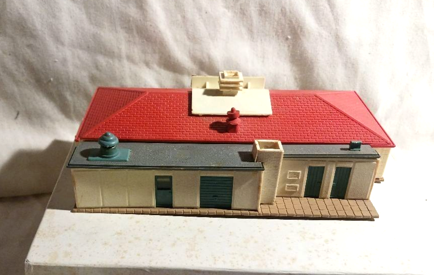 HO Gauge/Slot Car Vintage Tyco Howard Johnson Restaurant & Roadside ...