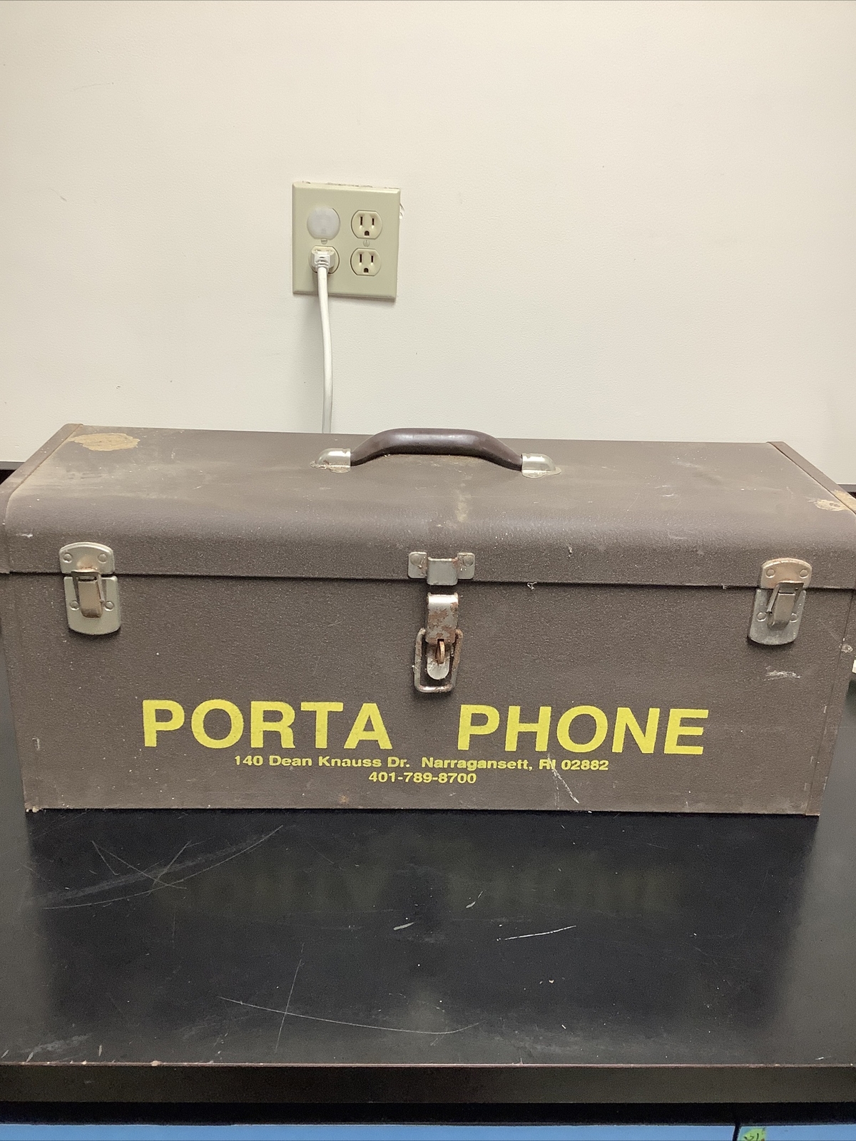 Porta Phone Kit With Four Headsets And A Battery Pack | eBay