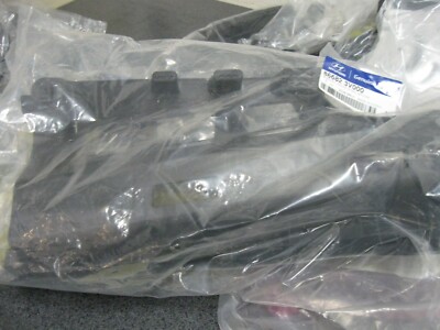 Hyundai 86682-3V000 Right Lower Bracket For 12-14 Azera | eBay