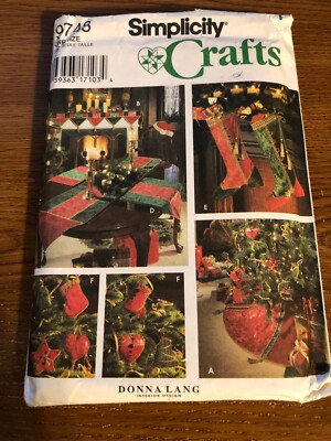 Simplicity Pattern 9748 Tree Skirt Stocking Ornaments Mantel Scarf | eBay