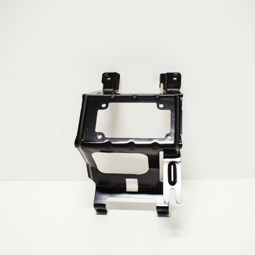 Mercedes-Benz E-Class W212 DISTRONIC Radar Sensor Bracket A2126204000 | OE