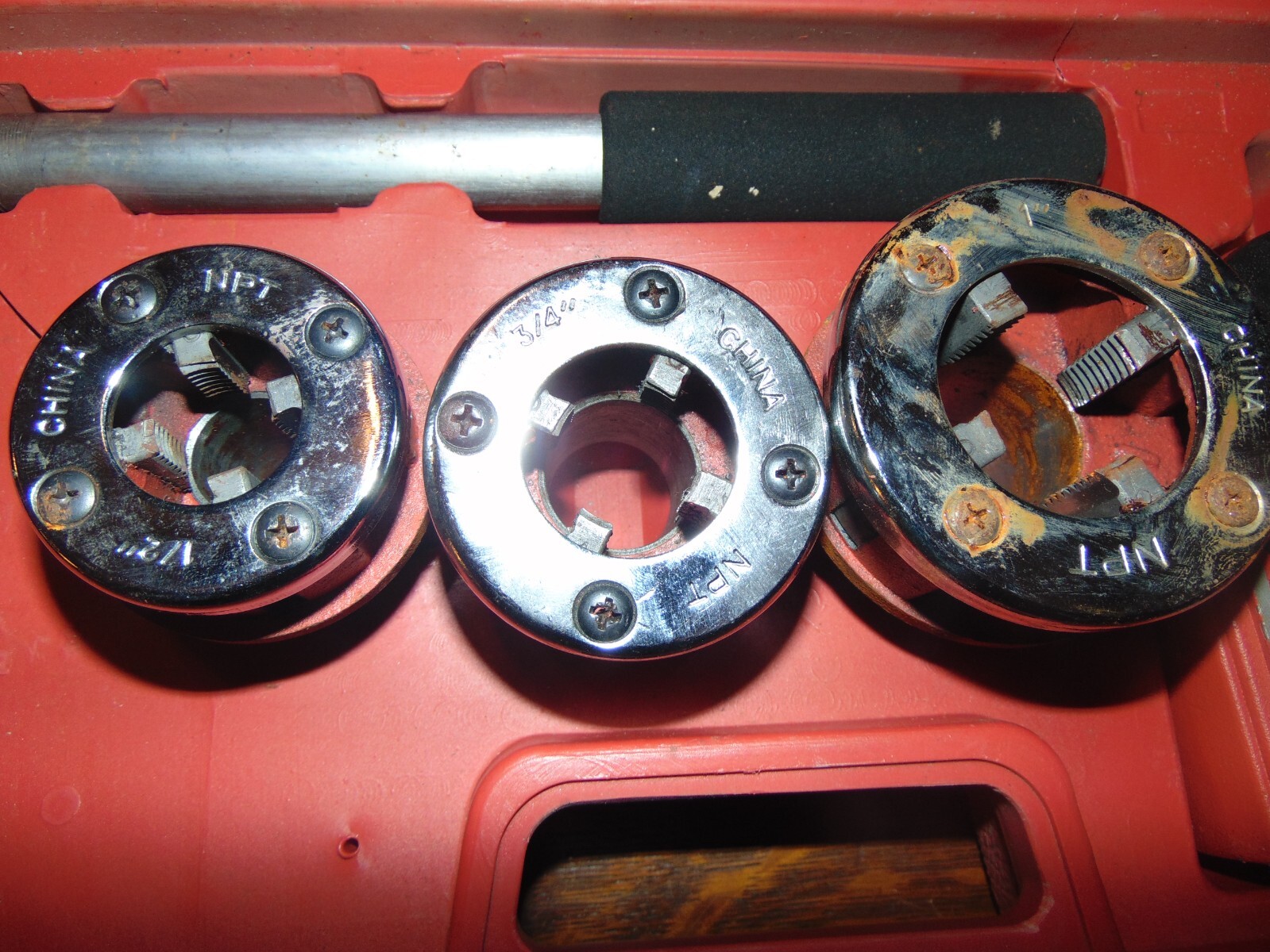 Ratchet Pipe Threader Kit Ratcheting Pipe Threading Tool Set w/ 3 Dies ...