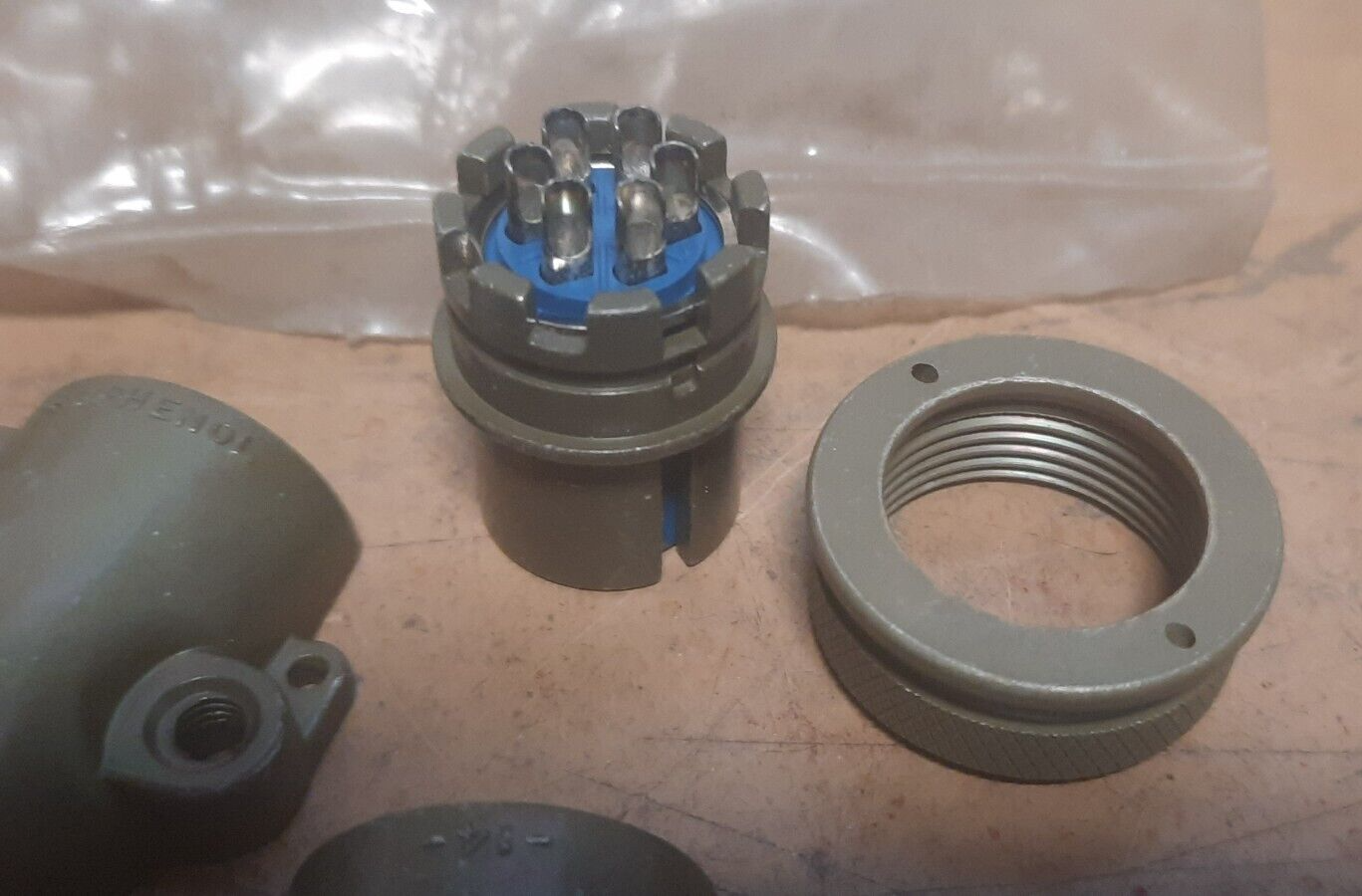 AMPHENOL #97-3108B-14S RIGHT ANGLE BACKSHELL PLUG (6 SOCKETS) D175 | eBay