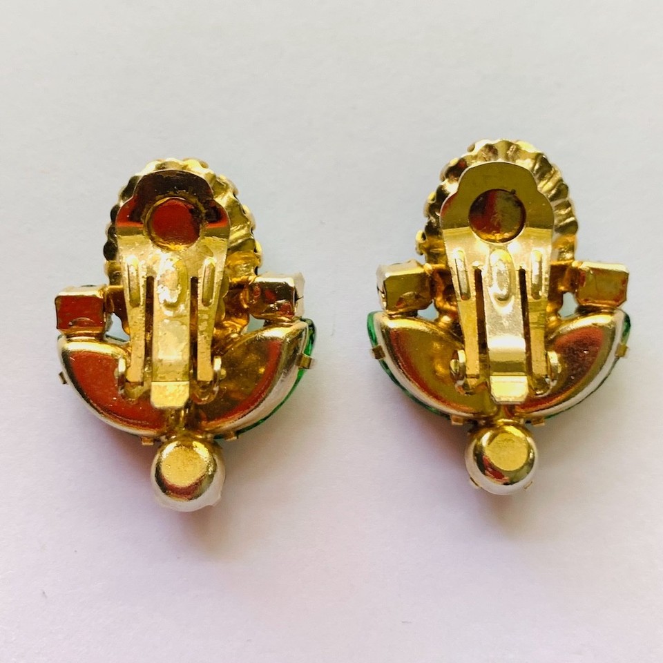 Vintage Schreiner ? Juliana ? 950s Green Cabochon & art glass earrings ...