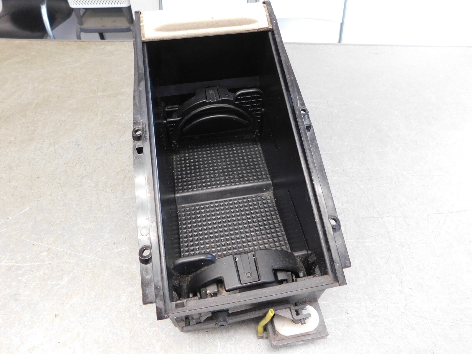 R129 SL320 SL500 SL600 300SL 500SL CENTER CONSOLE TRAY CUP HOLDER ...