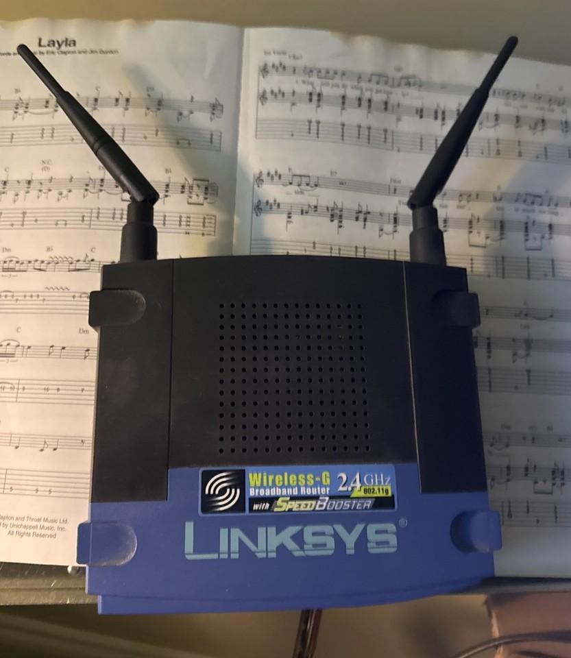 LINKSYS WIRELESS G-BROADBAND ROUTER WRT54GS, 2.4GHz 802.11g Version V.5 ...