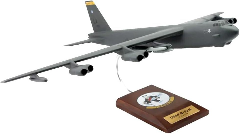 USAF Boeing B-52G Stratofortress 11th Bomb SQ Desk Top Model 1/100 SC ...