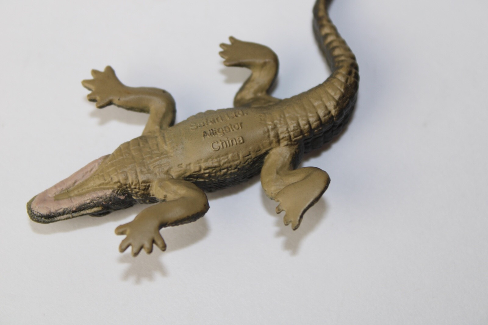 Safari Ltd. Alligator Toy Figure Closed Mouth Made in China 3" x 1" | eBay