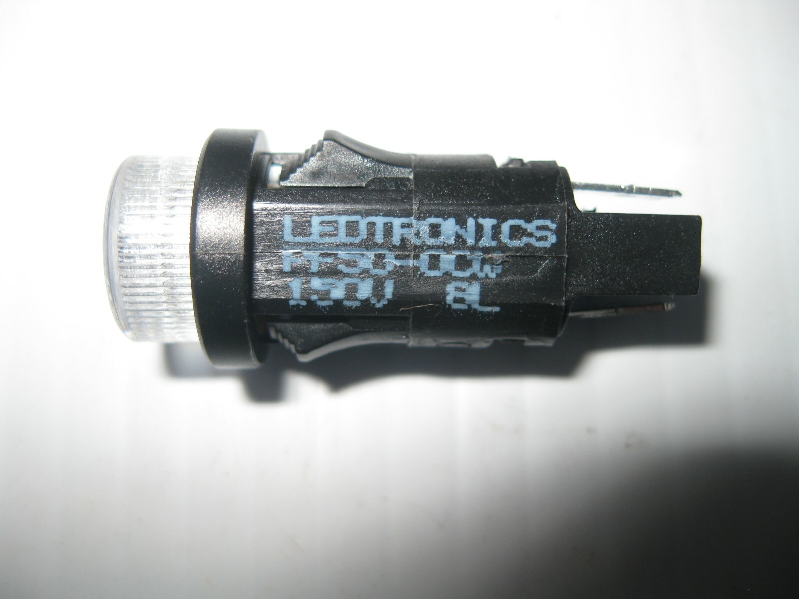 LEDTronics PF50-OCW 120Vac/150Vdc Panel Mount White LED Light Lot of 10 ...