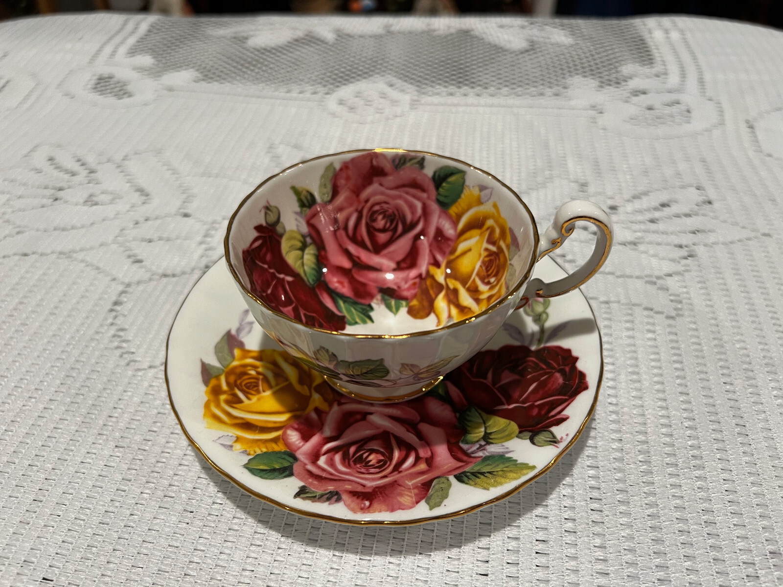 Vintage Aynsley Large Three Cabbage Roses Tea Cup & Saucer | eBay