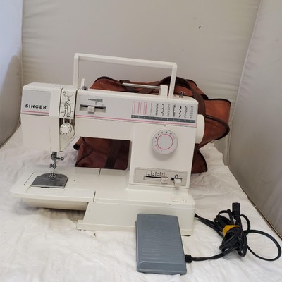 SINGER Model 9008 PINK Stylist ZigZag Sewing Machine with Peddle ...