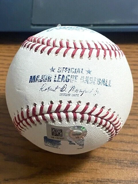 Edwin Encarnacion Signing Deals | innoem.eng.psu.ac.th