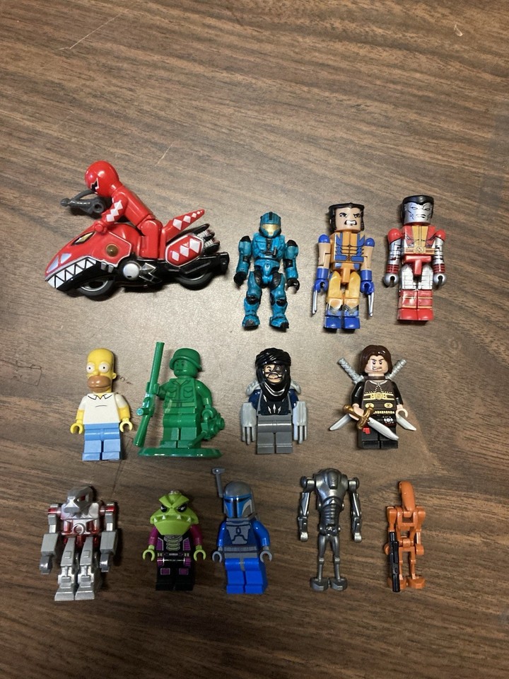 9 Lego MInifigures, 2 minimates, 2 mega bloks figures, and brick arms ...