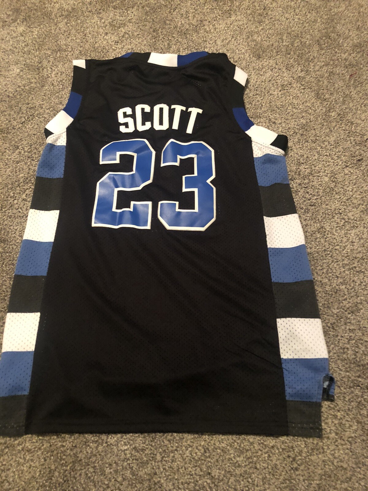 Tree Hill Nathan Scott Basketball Jersey Adult Small | eBay