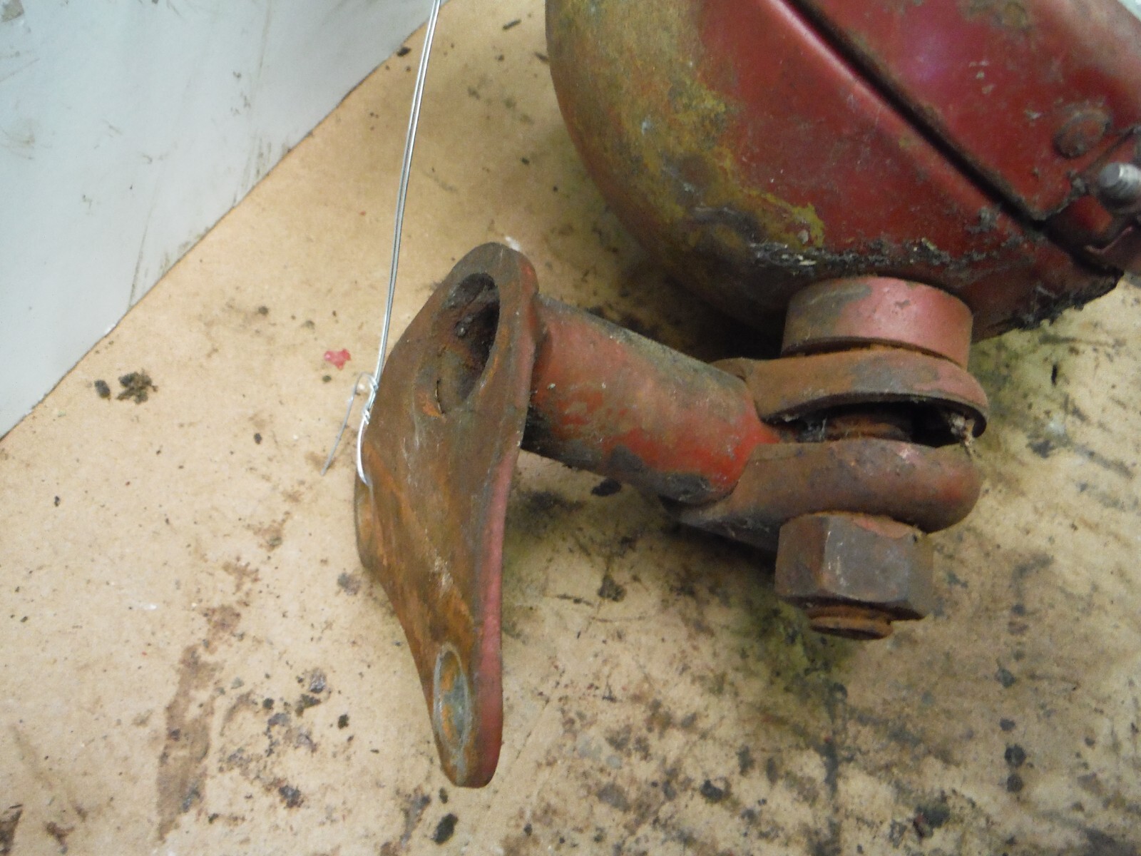 IH FARMALL 574 REAR TAIL LIGHT AND BRACKET (1389) | eBay